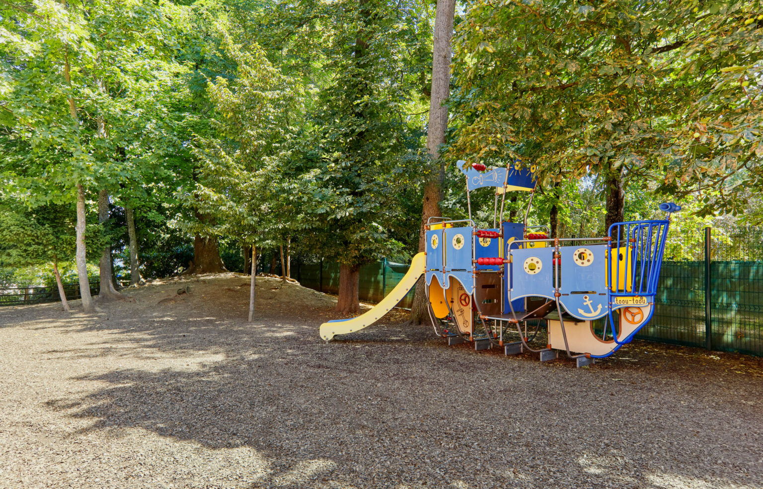 Institut International de Lancy – Geneva School Info