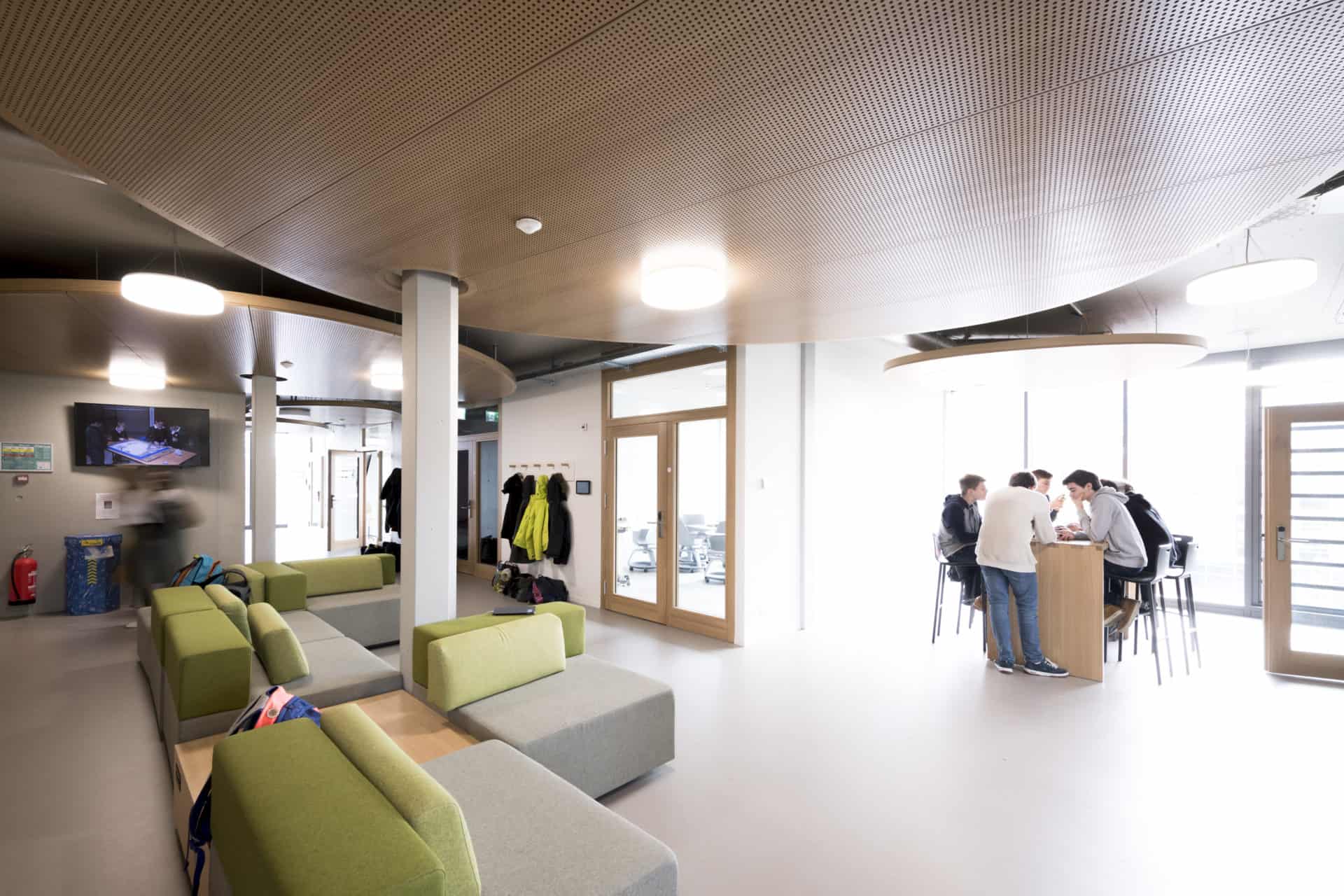 Institut International de Lancy – Geneva School Info